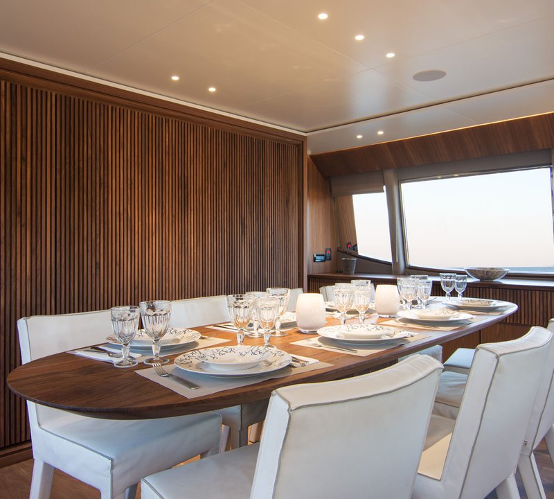 WHISPER V Yacht Charter Details, Ferretti | CHARTERWORLD Luxury Superyachts